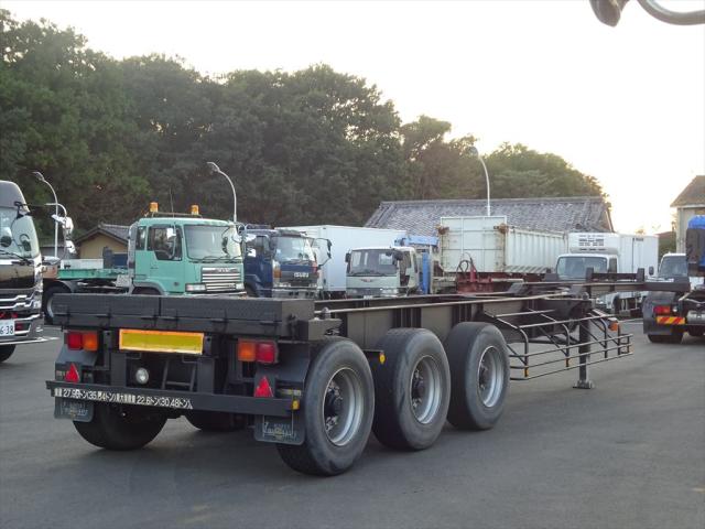 大型トレーラー - 外装仕上げ済★3軸海コンシャーシ・20F＆40F兼用