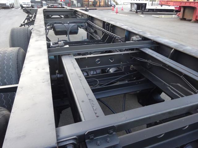 大型トレーラー - 外装仕上げ済★3軸海コンシャーシ・20F＆40F兼用