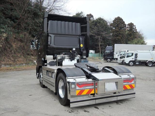 UDトラックス 大型トラクタ（シングル） - 高年式、低走行★高馬力！ハイルーフ・リアエアサス・第五輪11.5t