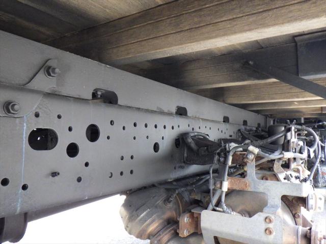 日野レンジャー 中型平ボディー - 4t標準巾★6200ボディ！